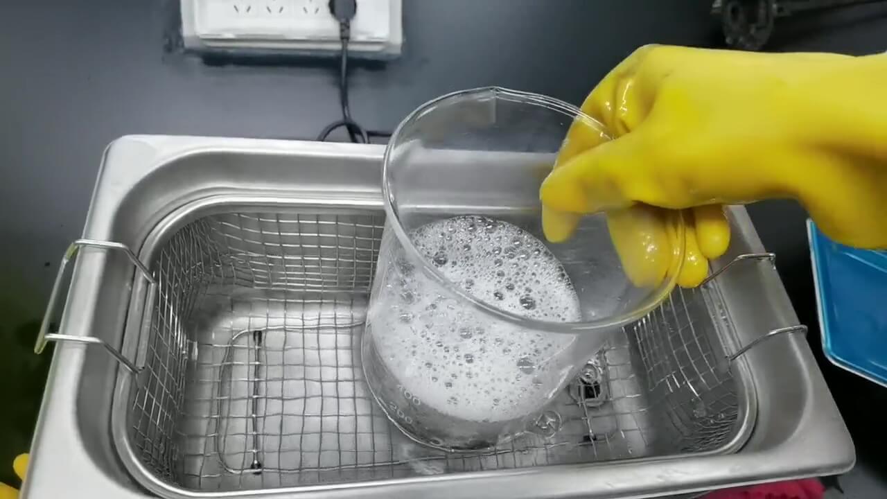 Ultrasonic Cleaning Machine Metal Parts Screws And Nails - Granbosonic